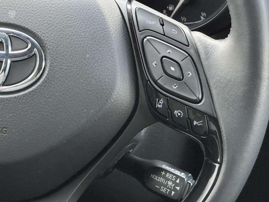 Toyota C-HR 2021 Kauņa, ar dzinēja tilpumu 1.80 L un nobraukumu 111 tūkst. km par 22471 €, foto 16 vietnē AUTOMOTO.COM.LV