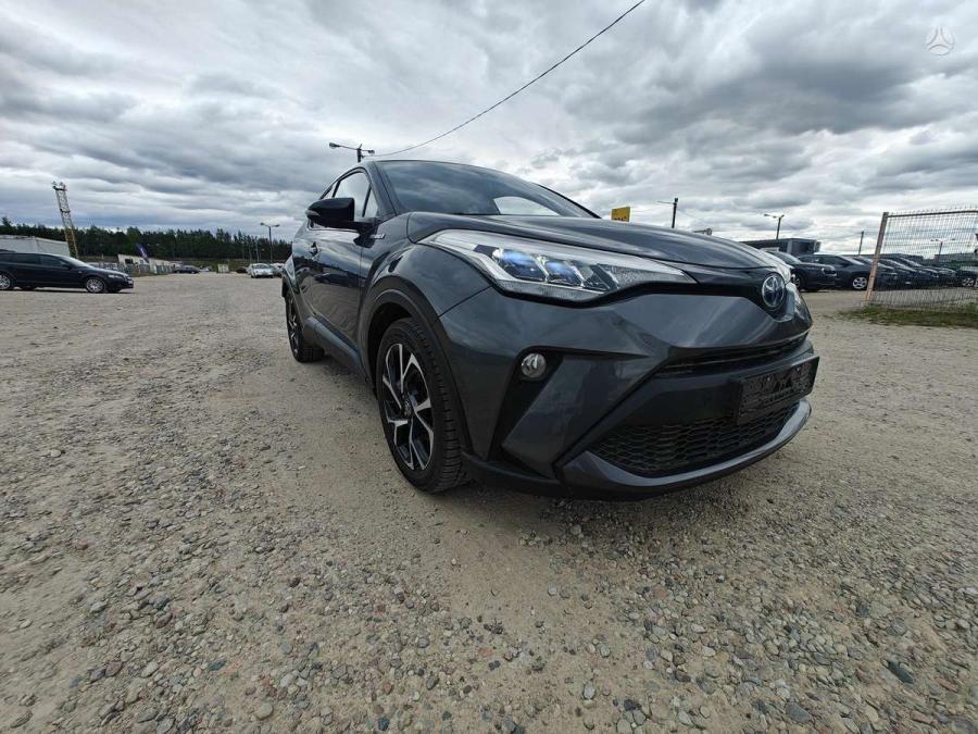 Тойота C-HR 2021 в Вильнюс, объемом двигателя 1.99 л и пробегом 200 тыс. км за 16900 €, фото 4 на AUTOMOTO.COM.LV