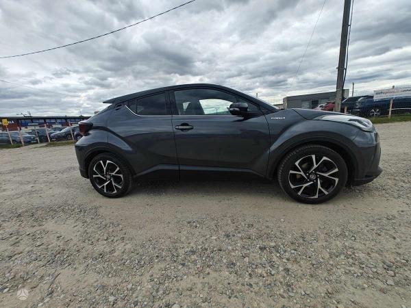 Toyota C-HR 2021 Viļņa, ar dzinēja tilpumu 1.99 L un nobraukumu 200 tūkst. km par 16900 €, foto 5 vietnē AUTOMOTO.COM.LV
