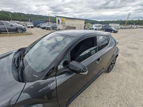 Toyota C-HR 2021 Viļņa, ar dzinēja tilpumu 1.99 L un nobraukumu 200 tūkst. km par 16900 €, foto 8 vietnē AUTOMOTO.COM.LV