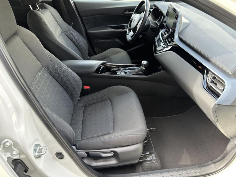 Toyota C-HR 2021 Viļņa, ar dzinēja tilpumu 1.80 L un nobraukumu 179 tūkst. km par 18950 €, foto 5 vietnē AUTOMOTO.COM.LV