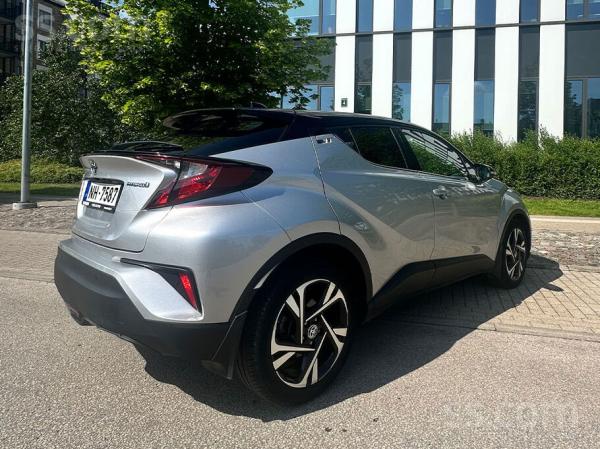 Toyota C-HR 2022 in Riga, with an engine capacity of 1.80 L and mileage of 51 thousand km for 21500 €, photo 5 on AUTOMOTO.COM.LV