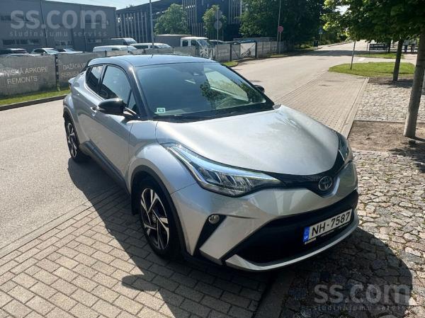 Toyota C-HR 2022 in Riga, with an engine capacity of 1.80 L and mileage of 51 thousand km for 21500 €, photo 9 on AUTOMOTO.COM.LV