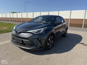 Toyota C-HR 2022 Kauņa, ar dzinēja tilpumu 1.80 L un nobraukumu 251 tūkst. km par 15300 €, foto  vietnē AUTOMOTO.COM.LV
