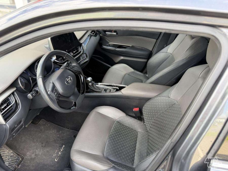 Тойота C-HR 2022 в Вильнюс, объемом двигателя 1.80 л и пробегом 123 тыс. км за 19950 €, фото 20 на AUTOMOTO.COM.LV