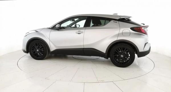 Toyota C-HR 2022 in Kaunas, with an engine capacity of 1.80 L and mileage of 61 thousand km for 21200 €, photo 3 on AUTOMOTO.COM.LV