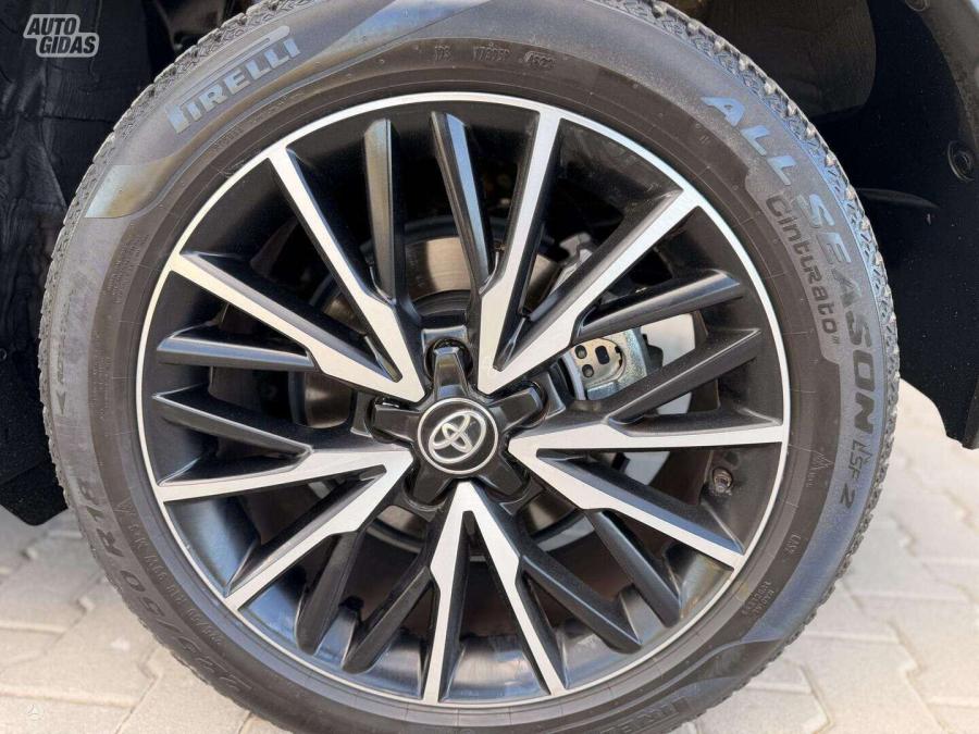 Toyota C-HR 2022 Viļņa, ar dzinēja tilpumu 1.80 L un nobraukumu 46 tūkst. km par 21950 €, foto 9 vietnē AUTOMOTO.COM.LV