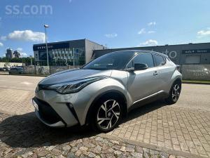 Toyota C-HR 2022 Rīga, ar dzinēja tilpumu 1.80 L un nobraukumu 61 tūkst. km par 20500 €, foto  vietnē AUTOMOTO.COM.LV