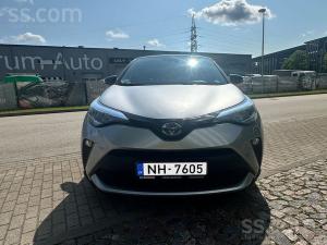 Toyota C-HR 2022 Rīga, ar dzinēja tilpumu 1.80 L un nobraukumu 61 tūkst. km par 20500 €, foto 3 vietnē AUTOMOTO.COM.LV