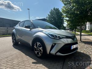 Toyota C-HR 2022 Rīga, ar dzinēja tilpumu 1.80 L un nobraukumu 61 tūkst. km par 20500 €, foto 4 vietnē AUTOMOTO.COM.LV