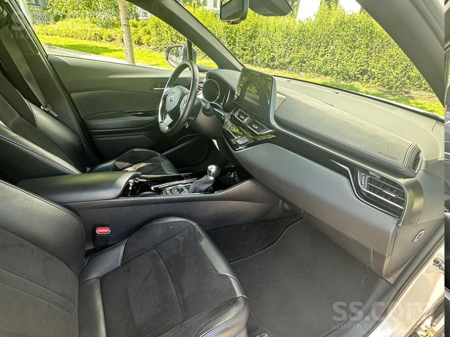 Toyota C-HR 2022 Rīga, ar dzinēja tilpumu 1.80 L un nobraukumu 61 tūkst. km par 20500 €, foto 22 vietnē AUTOMOTO.COM.LV