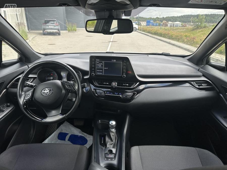 Тойота C-HR 2022 в Вильнюс, объемом двигателя 1.80 л и пробегом 168 тыс. км за 18650 €, фото 26 на AUTOMOTO.COM.LV