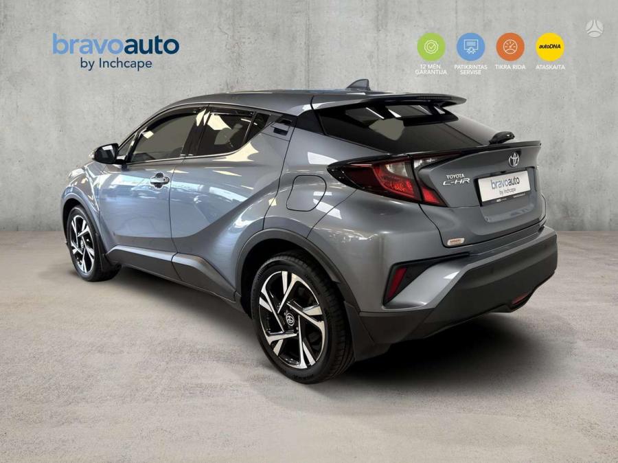 Toyota C-HR 2022 in Vilnius, with an engine capacity of 1.80 L and mileage of 79 thousand km for 23500 €, photo 4 on AUTOMOTO.COM.LV