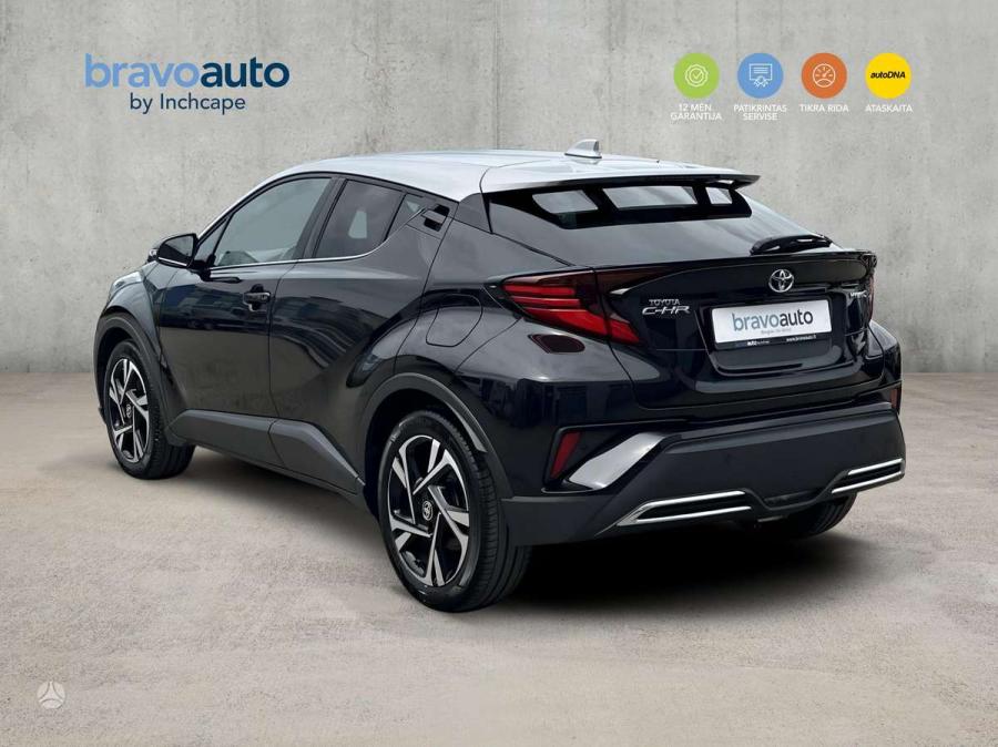 Toyota C-HR 2022 in Kaunas, with an engine capacity of 2.00 L and mileage of 123 thousand km for 24271 €, photo 4 on AUTOMOTO.COM.LV