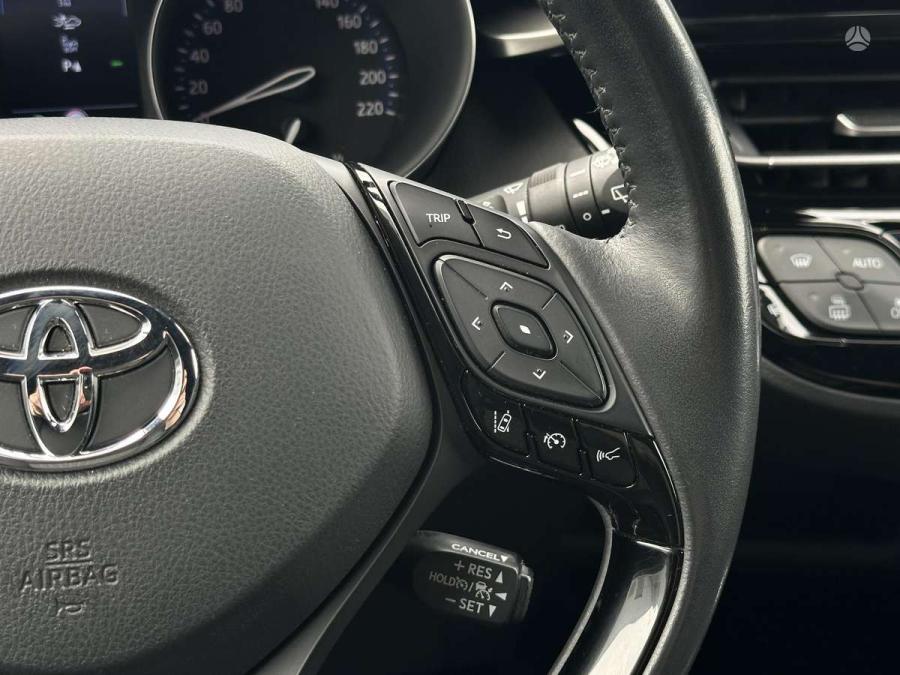 Toyota C-HR 2022 in Kaunas, with an engine capacity of 2.00 L and mileage of 123 thousand km for 24271 €, photo 16 on AUTOMOTO.COM.LV
