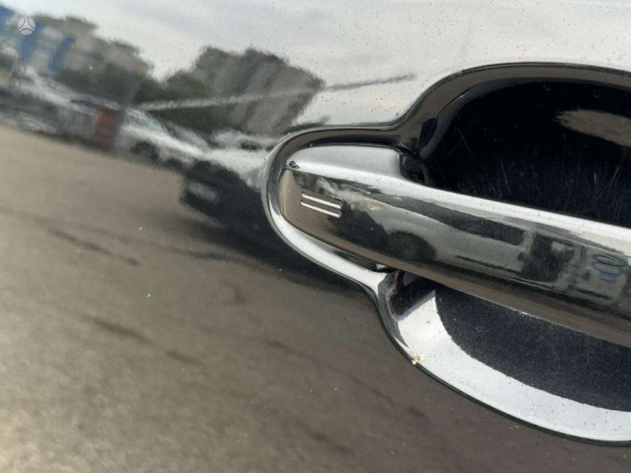 Toyota C-HR 2022 in Kaunas, with an engine capacity of 2.00 L and mileage of 123 thousand km for 24271 €, photo 28 on AUTOMOTO.COM.LV