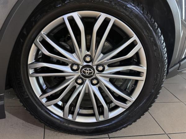 Тойота C-HR 2022 в Вильнюс, объемом двигателя 1.80 л и пробегом 129 тыс. км за 21500 €, фото 5 на AUTOMOTO.COM.LV