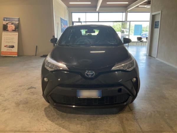 Toyota C-HR 2022 Kauņa, ar dzinēja tilpumu 1.80 L un nobraukumu 70 tūkst. km par 21900 €, foto 2 vietnē AUTOMOTO.COM.LV