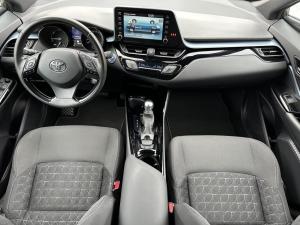 Toyota C-HR 2022 Viļņa, ar dzinēja tilpumu 1.80 L un nobraukumu 169 tūkst. km par 19750 €, foto 4 vietnē AUTOMOTO.COM.LV