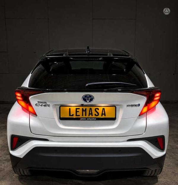 Тойота C-HR 2022 в Клайпеда на AUTOMOTO.COM.LV Тойота C-HR 2022 в Клайпеда, объемом двигателя 0.00 л и пробегом 177 тыс. км за 19999 €, фото 4 на AUTOMOTO.COM.LV
