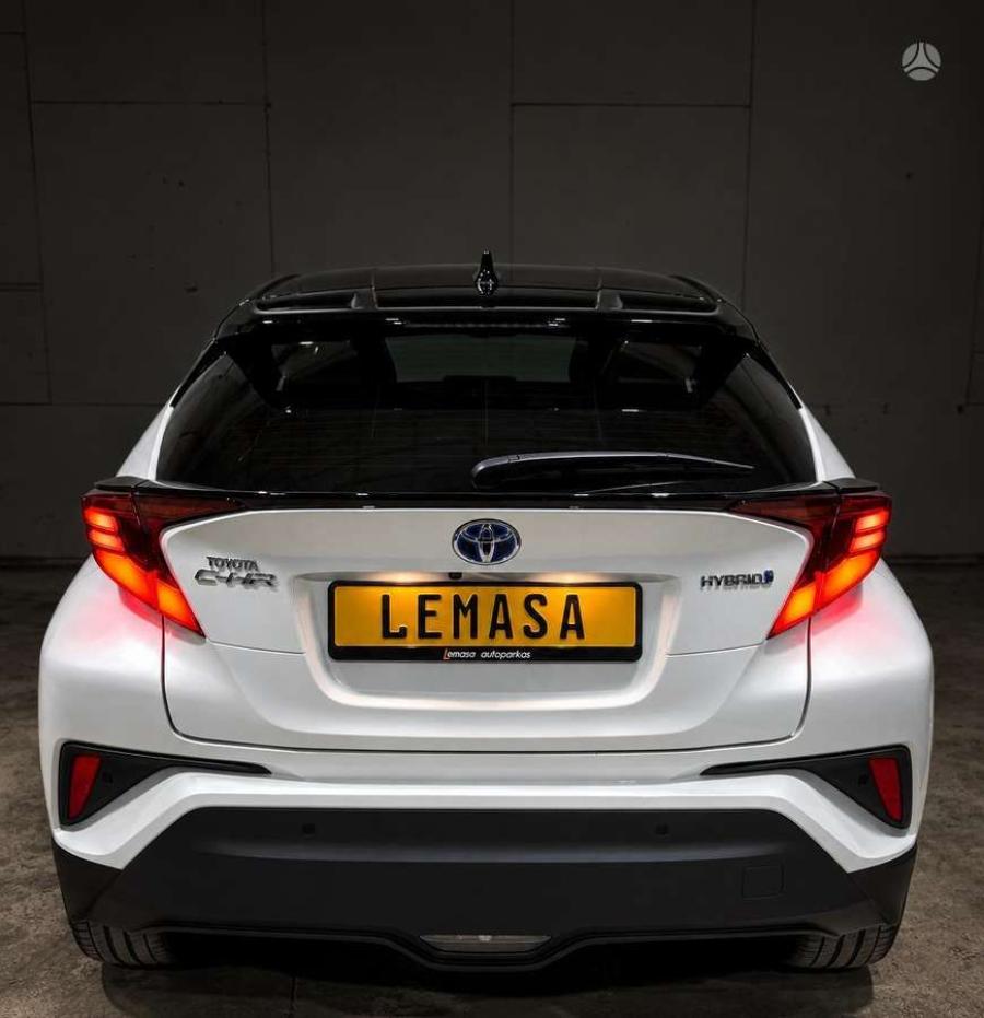 Toyota C-HR 2022 Klaipėda, ar dzinēja tilpumu 0.00 L un nobraukumu 177 tūkst. km par 19999 €, foto 4 vietnē AUTOMOTO.COM.LV