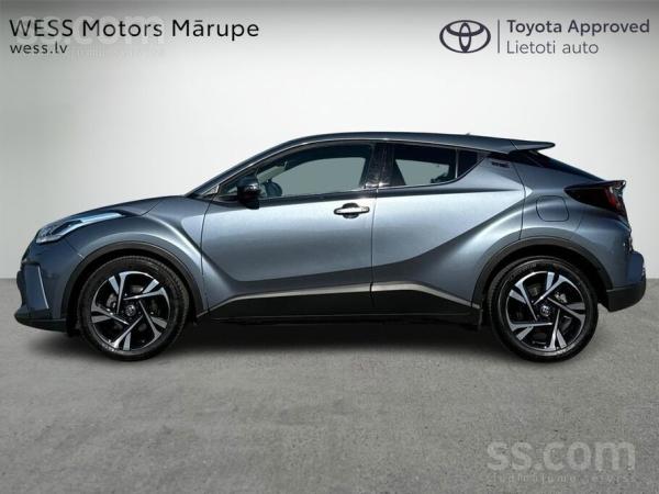 Тойота C-HR 2023 в Рига, объемом двигателя 1.80 л и пробегом 15 тыс. км за 26990 €, фото 3 на AUTOMOTO.COM.LV
