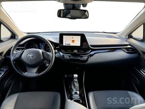 Toyota C-HR 2023 Rīga, ar dzinēja tilpumu 1.80 L un nobraukumu 15 tūkst. km par 25990 €, foto 8 vietnē AUTOMOTO.COM.LV