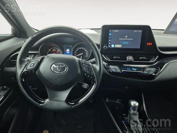 Toyota C-HR 2023 in Riga, with an engine capacity of 1.80 L and mileage of 50 thousand km for 22900 €, photo 9 on AUTOMOTO.COM.LV