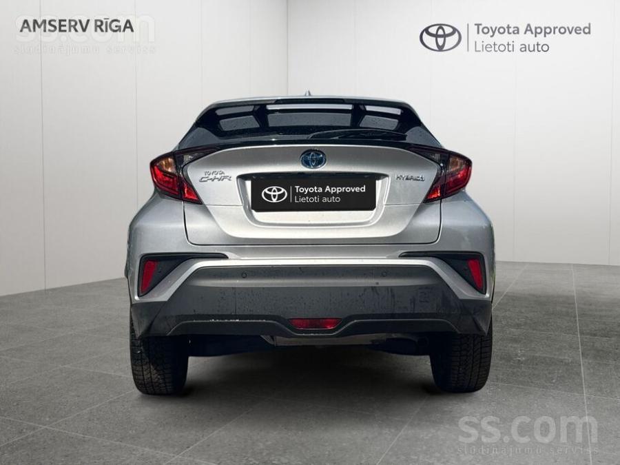 Toyota C-HR 2023 in Riga, with an engine capacity of 1.80 L and mileage of 52 thousand km for 22900 €, photo 5 on AUTOMOTO.COM.LV