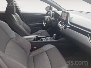 Toyota C-HR 2023 Rīga, ar dzinēja tilpumu 1.80 L un nobraukumu 47 tūkst. km par 22900 €, foto 13 vietnē AUTOMOTO.COM.LV