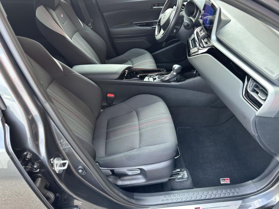Toyota C-HR 2023 Viļņa, ar dzinēja tilpumu 1.80 L un nobraukumu 81 tūkst. km par 24250 €, foto 5 vietnē AUTOMOTO.COM.LV