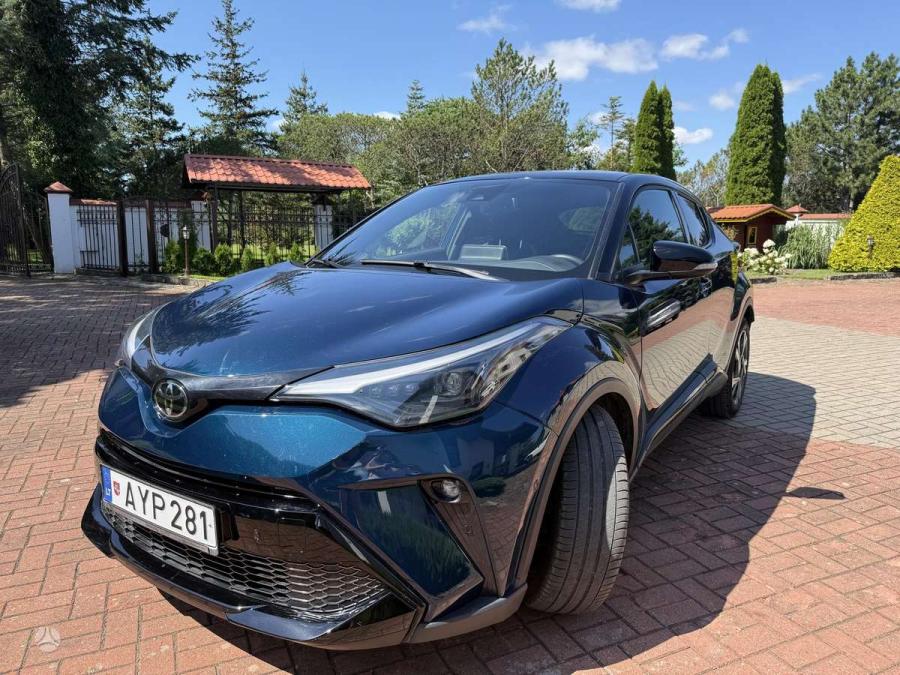 Тойота C-HR 2023 в Алитус, объемом двигателя 1.99 л и пробегом 33 тыс. км за 23500 €, фото 4 на AUTOMOTO.COM.LV