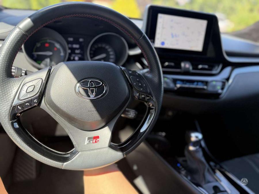 Тойота C-HR 2023 в Алитус, объемом двигателя 1.99 л и пробегом 33 тыс. км за 23500 €, фото 18 на AUTOMOTO.COM.LV