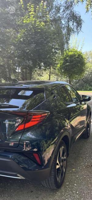 Тойота C-HR 2023 в Алитус, объемом двигателя 1.99 л и пробегом 33 тыс. км за 23500 €, фото 32 на AUTOMOTO.COM.LV