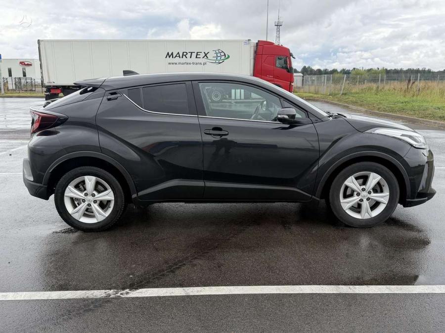 Тойота C-HR 2023 в Каунас, объемом двигателя 1.80 л и пробегом 300 тыс. км за 13600 €, фото 7 на AUTOMOTO.COM.LV