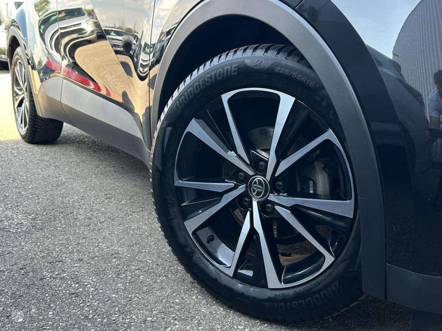 Toyota C-HR 2024 Kauņa, ar dzinēja tilpumu 1.80 L un nobraukumu 50 tūkst. km par 29771 €, foto 38 vietnē AUTOMOTO.COM.LV
