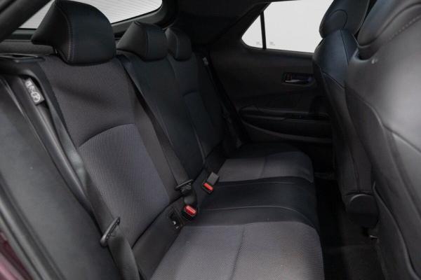 Toyota C-HR 2024 in Vilnius, with an engine capacity of 1.80 L and mileage of 27 thousand km for 30900 €, photo 8 on AUTOMOTO.COM.LV