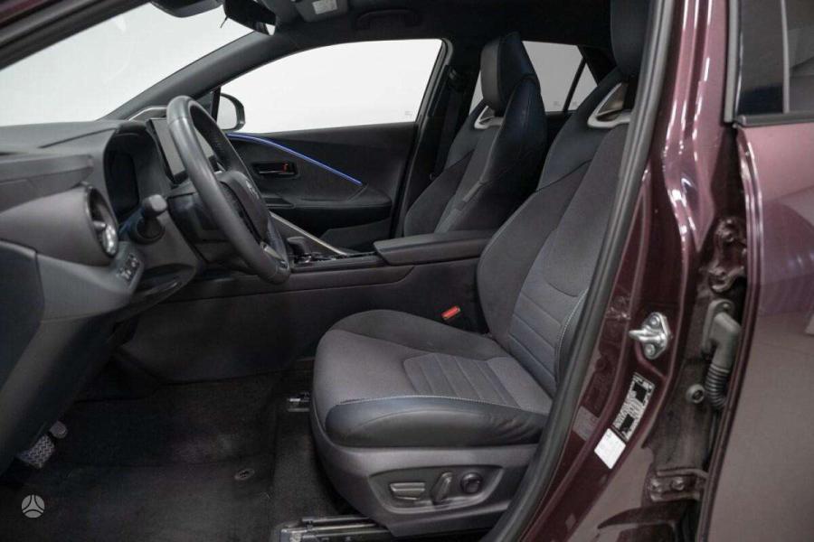 Toyota C-HR 2024 Viļņa, ar dzinēja tilpumu 1.80 L un nobraukumu 27 tūkst. km par 30900 €, foto 6 vietnē AUTOMOTO.COM.LV