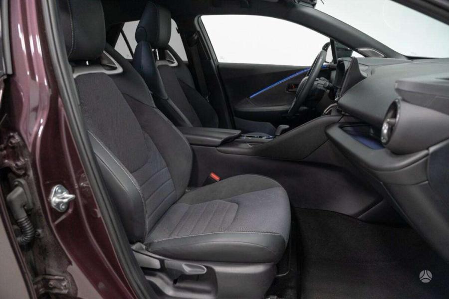Toyota C-HR 2024 Viļņa, ar dzinēja tilpumu 1.80 L un nobraukumu 27 tūkst. km par 30900 €, foto 8 vietnē AUTOMOTO.COM.LV