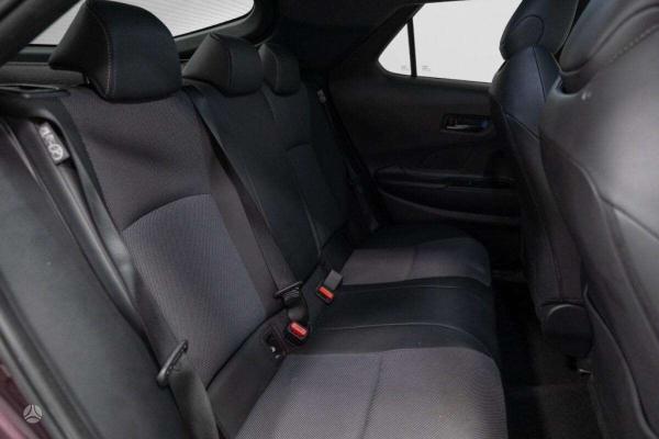 Toyota C-HR 2024 in Vilnius, with an engine capacity of 1.80 L and mileage of 27 thousand km for 30900 €, photo 8 on AUTOMOTO.COM.LV