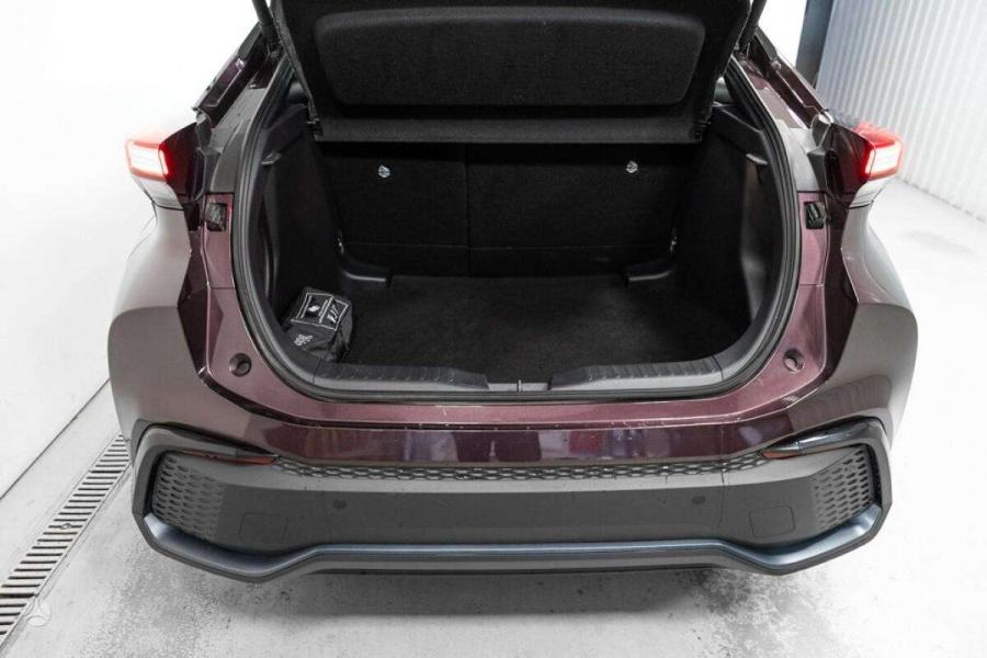 Toyota C-HR 2024 Viļņa, ar dzinēja tilpumu 1.80 L un nobraukumu 27 tūkst. km par 30900 €, foto 21 vietnē AUTOMOTO.COM.LV
