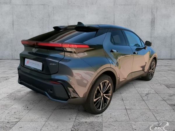 Toyota C-HR 2025 in Klaipeda, with an engine capacity of 1.99 L and mileage of 0 thousand km for 35587 €, photo 2 on AUTOMOTO.COM.LV