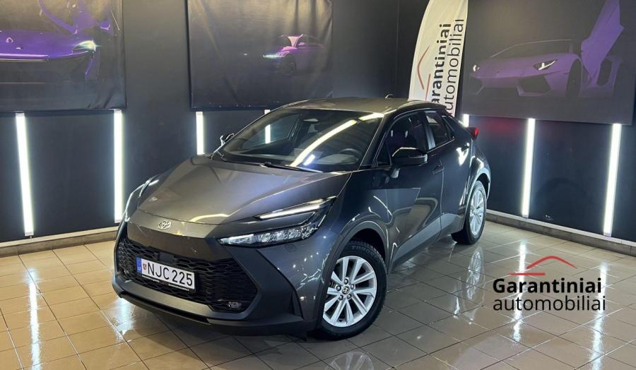 Toyota C-HR 2025 Viļņa, ar dzinēja tilpumu 1.80 L un nobraukumu 35 tūkst. km par 26500 €, foto 1 vietnē AUTOMOTO.COM.LV