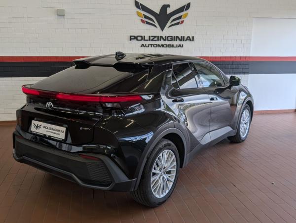 Toyota C-HR 2026 Kauņa, ar dzinēja tilpumu 1.80 L un nobraukumu 6 tūkst. km par 27500 €, foto 4 vietnē AUTOMOTO.COM.LV