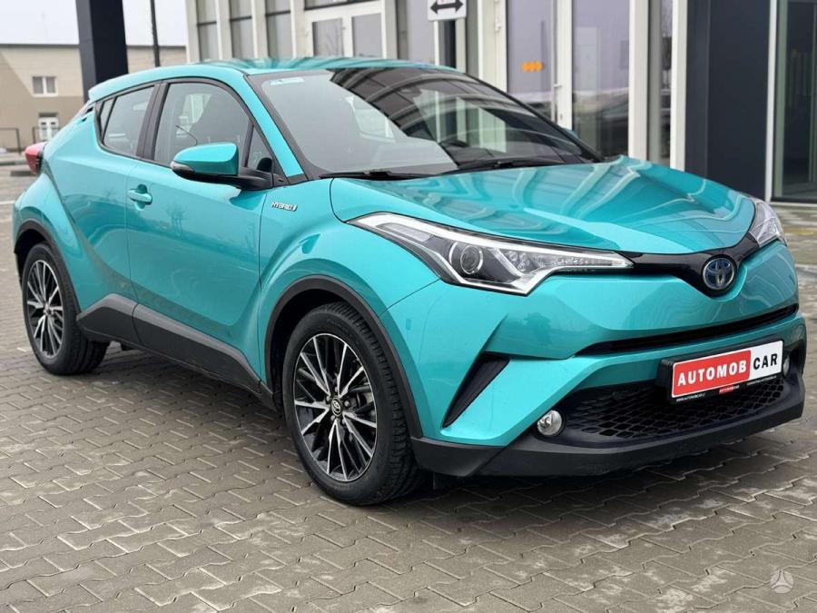 Zaļš Toyota C-HR 2018 Viļņa, ar dzinēja tilpumu 1.80 L un nobraukumu 170 tūkst. km par 16350 €, foto 3 vietnē AUTOMOTO.COM.LV