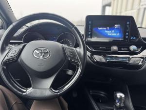 Zaļš Toyota C-HR 2018 Viļņa, ar dzinēja tilpumu 1.80 L un nobraukumu 170 tūkst. km par 16350 €, foto 14 vietnē AUTOMOTO.COM.LV