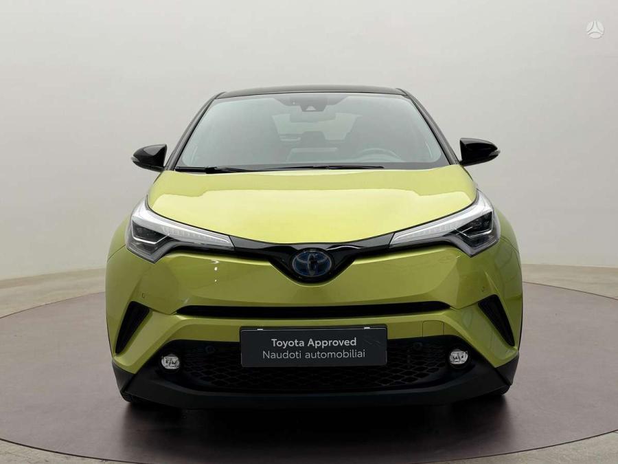 Зеленый Тойота C-HR 2019 в Паневежис, объемом двигателя 1.80 л и пробегом 108 тыс. км за 20990 €, фото 3 на AUTOMOTO.COM.LV
