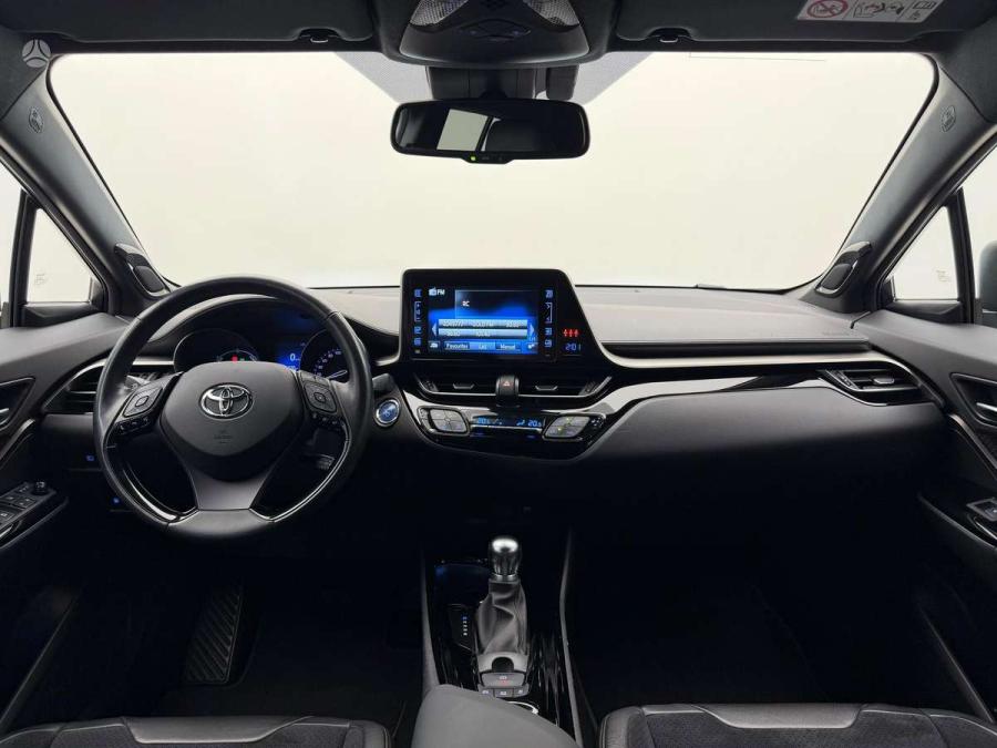 Зеленый Тойота C-HR 2019 в Паневежис, объемом двигателя 1.80 л и пробегом 108 тыс. км за 20990 €, фото 19 на AUTOMOTO.COM.LV