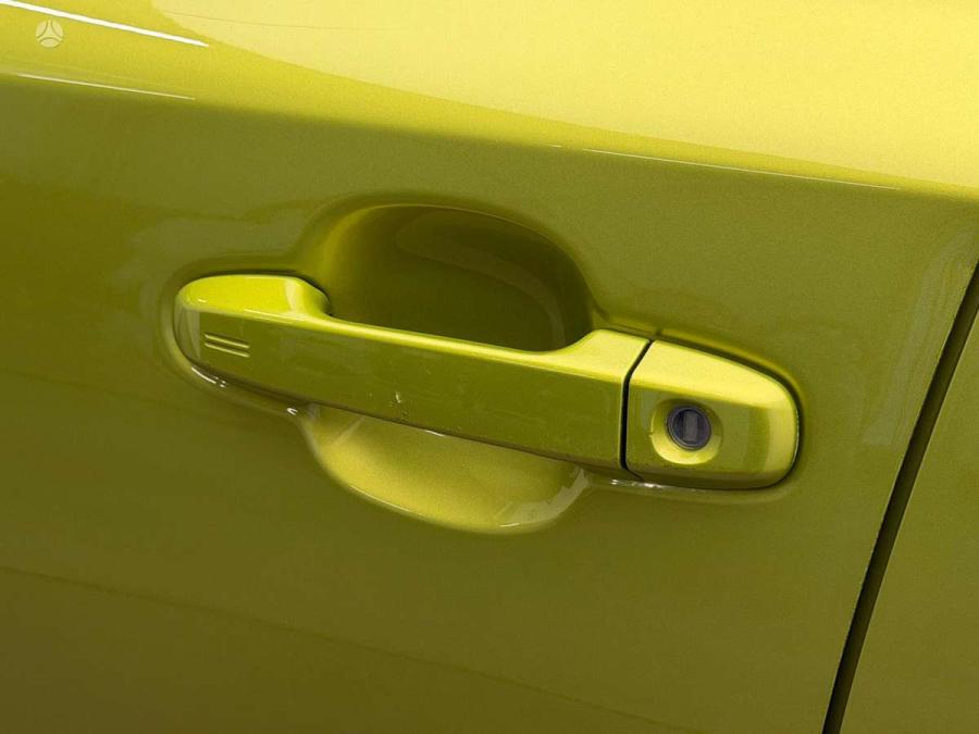 Зеленый Тойота C-HR 2019 в Паневежис, объемом двигателя 1.80 л и пробегом 108 тыс. км за 20990 €, фото 34 на AUTOMOTO.COM.LV