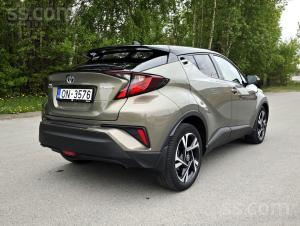 Зеленый Тойота C-HR 2022 в Рига, объемом двигателя 1.80 л и пробегом 44 тыс. км за 21900 €, фото 6 на AUTOMOTO.COM.LV